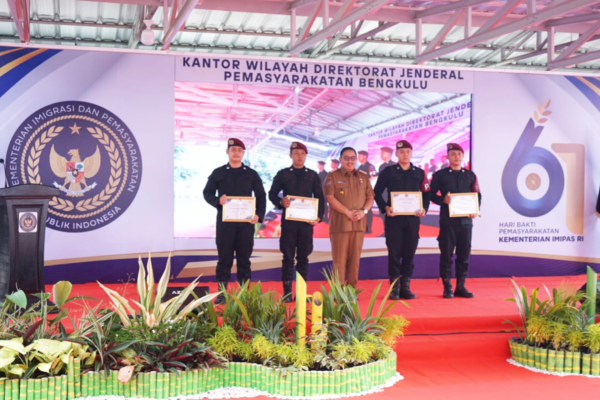 Hari Bhakti Pemasyarakatan Ke-61, 4 Petugas Lapas Kelas II A Bengkulu Dapat Penghargaan, Ini ...