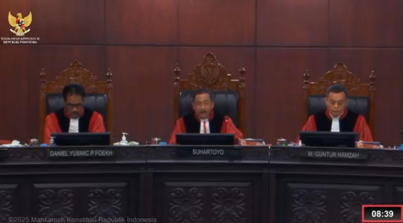 Sidang Perdana Gugatan Suryayati-Ii Sumirat, Ini Isi Petitum Pemohon yang Diajukan ke MK