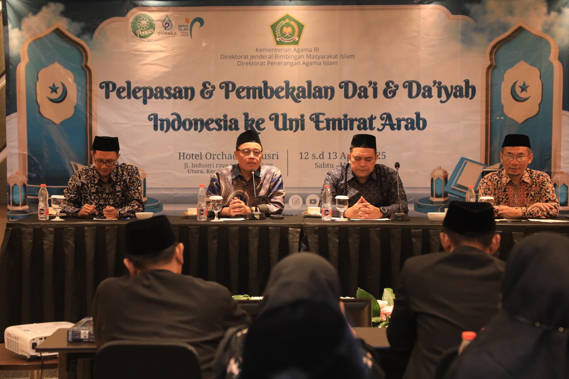 20 Dai dan Daiyah Indonesia Dikirim ke Uni Emirat Arab, Ini Tugasnya
