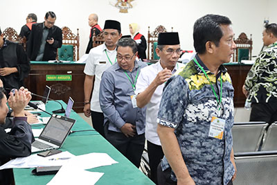 Sidang Lanjutan Rohidin Cs: Tim Pemenangan Kota Bengkulu Setor Rp1,4 ...