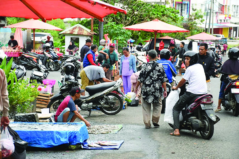 Pedagang KZ Abidin Diberi Solusi Lapak Gratis